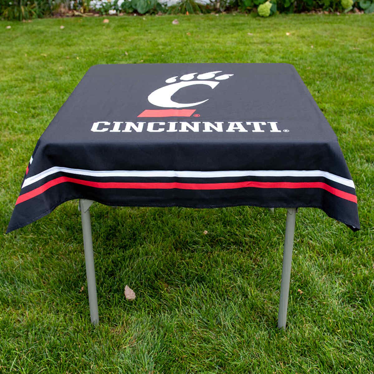 College Flags & Banners Co. Cincinnati Bearcats Logo Tablecloth or Table Overlay