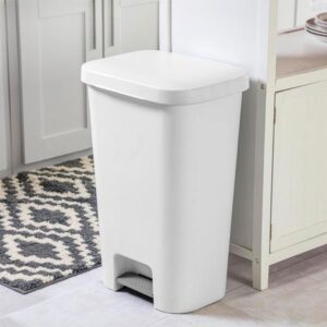 Sterilite 11.9 Gallon StepOn Wastebasket with Lid, Ideal in the Kitchen and Mudroom, Fits a Large 13 Gal Trash Liner, Pedal, White Lid and Bin, 4-Pack