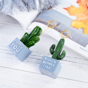 Cznest 4pcs Place Card Holders，Cute Photo Holders，Lovely Memo Holder Stand，Table Picture Stands Table Card Holder for Place Cards Office Desk