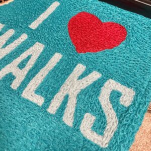 Jellybean Indoor/Outdoor Decorative I Luv Walks Accent Rug - 21" X 33"