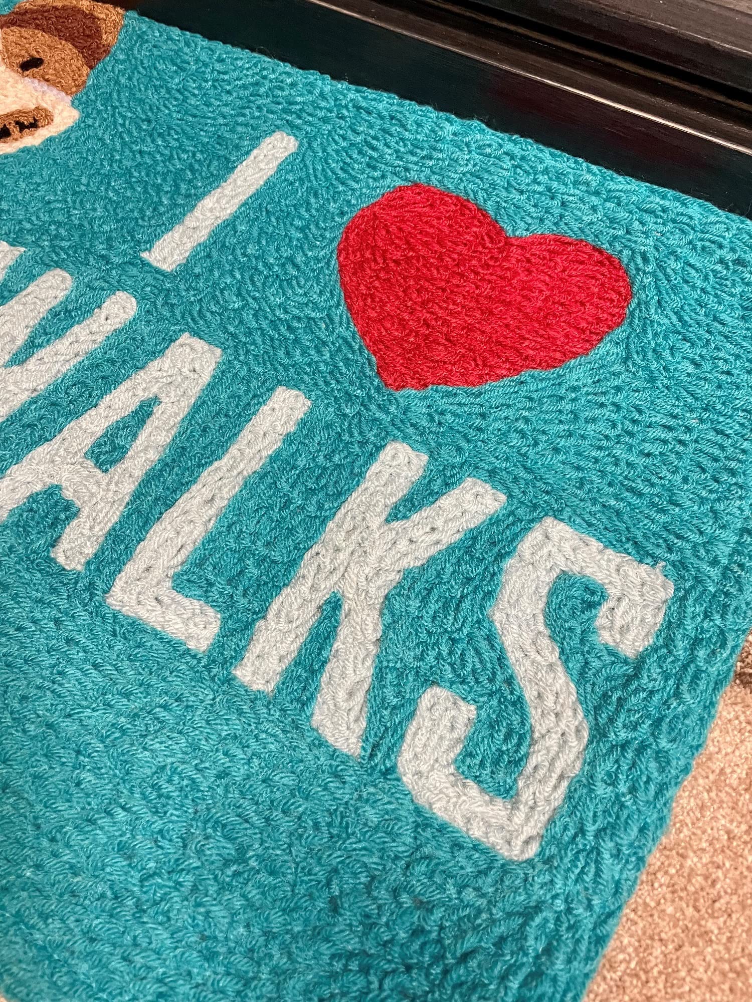 Jellybean Indoor/Outdoor Decorative I Luv Walks Accent Rug - 21" X 33"