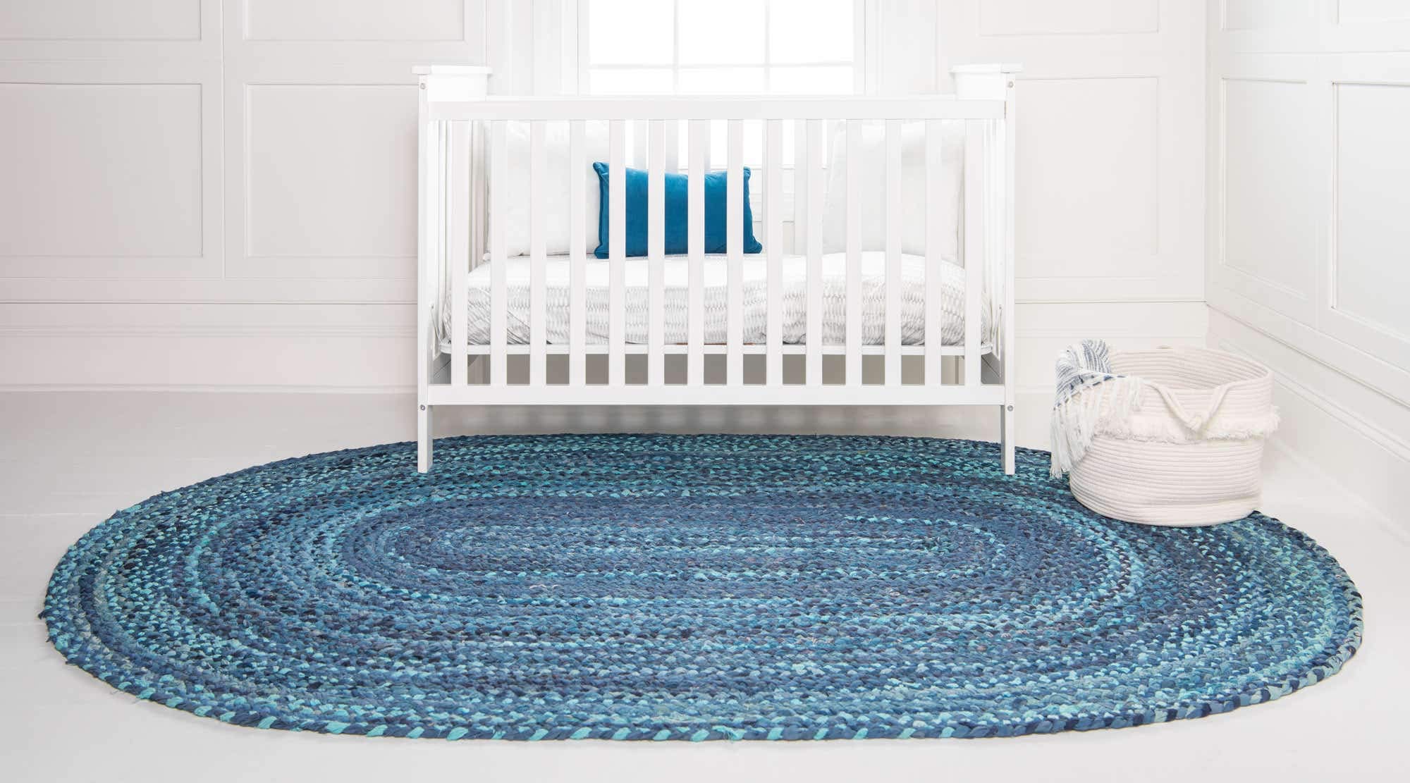 Unique Loom Braided Chindi Collection Area Rug - Layer (3' 3" x 5' 1" Oval, Blue/ Navy Blue)