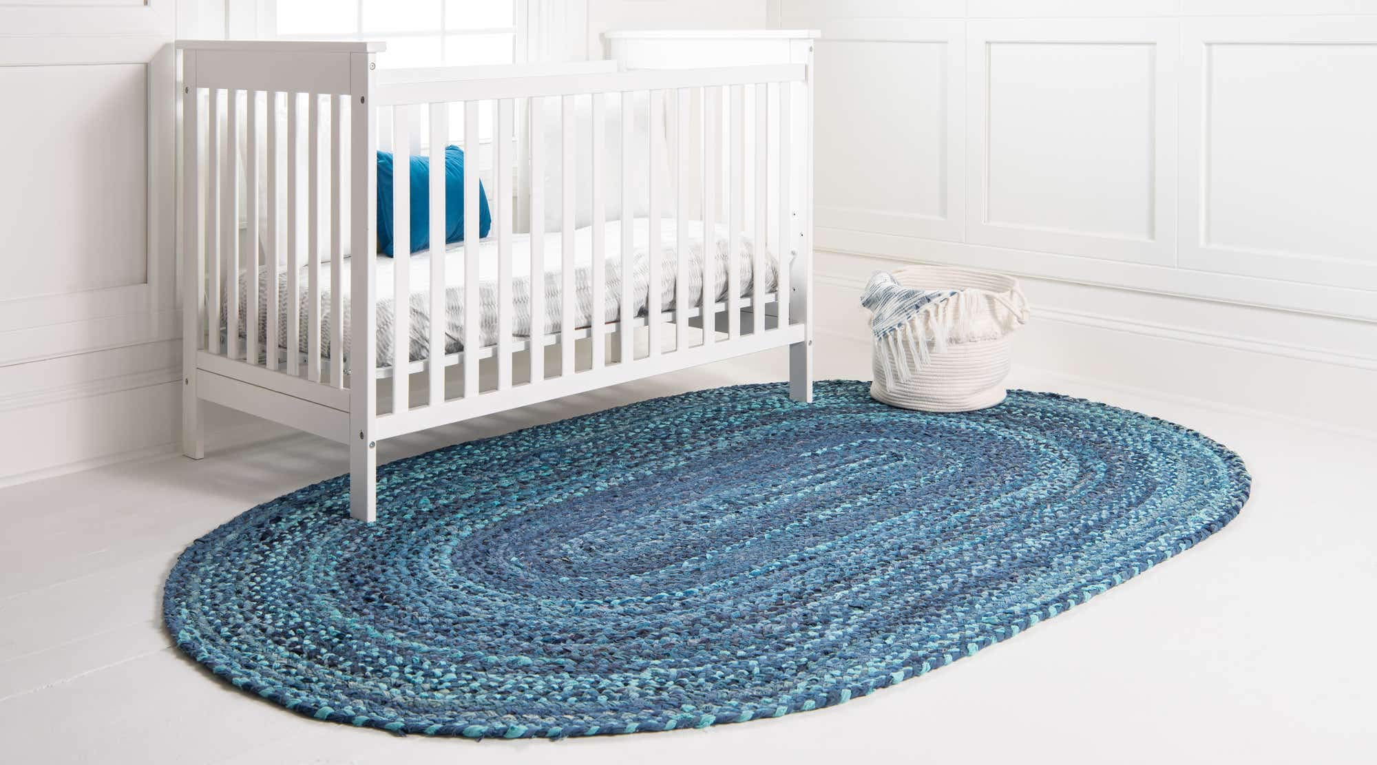 Unique Loom Braided Chindi Collection Area Rug - Layer (3' 3" x 5' 1" Oval, Blue/ Navy Blue)