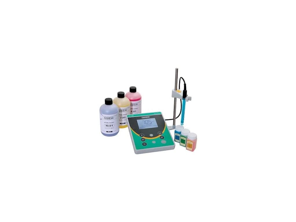 Oakton pH 550 Benchtop pH Meter Kit with Probe, Stand, and pH Buffers