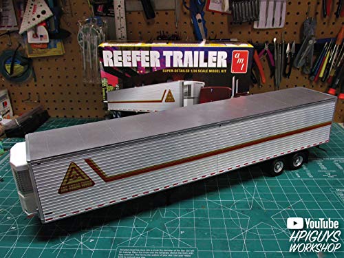 AMT Reefer Semi Trailer 1:24 Scale Model Kit