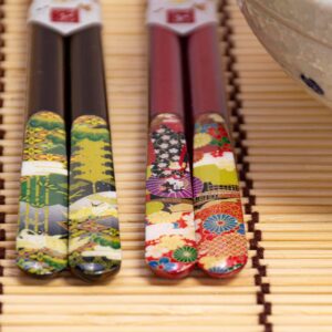 Kawai Japanese Wooden Chopsticks Reusable 2 Pairs in Gift Box, Nippon Scenery Red and Purple [ Made in Japan /Handcrafted ]