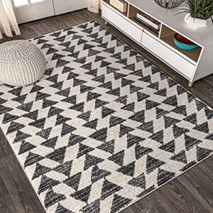 JONATHAN Y MOH206A-8 Aisha Moroccan Triangle Geometric Indoor Farmhouse Area-Rug Bohemian Minimalistic Easy-Cleaning Bedroom Kitchen Living Room Non Shedding, 8 X 10, Cream,Black