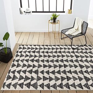 JONATHAN Y MOH206A-8 Aisha Moroccan Triangle Geometric Indoor Farmhouse Area-Rug Bohemian Minimalistic Easy-Cleaning Bedroom Kitchen Living Room Non Shedding, 8 X 10, Cream,Black