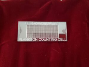 gridded acrylic sedgewick-rafter counting cell with case