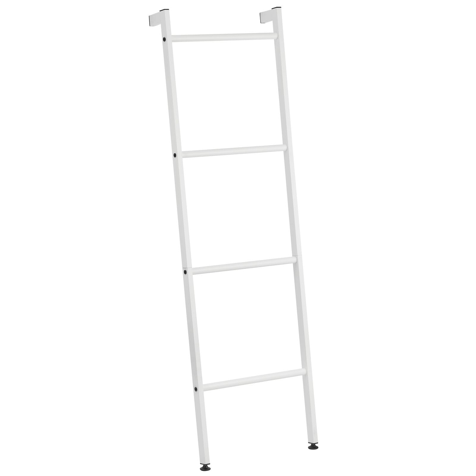 mDesign Metal Leaning Blanket and Towel Ladder - Blanket Ladder for Bedroom and Towel Ladder for Bathroom - Throw/Quilt Display Holder Rack - Nursery Wall Ladder - Blanket Ladder Decor - White