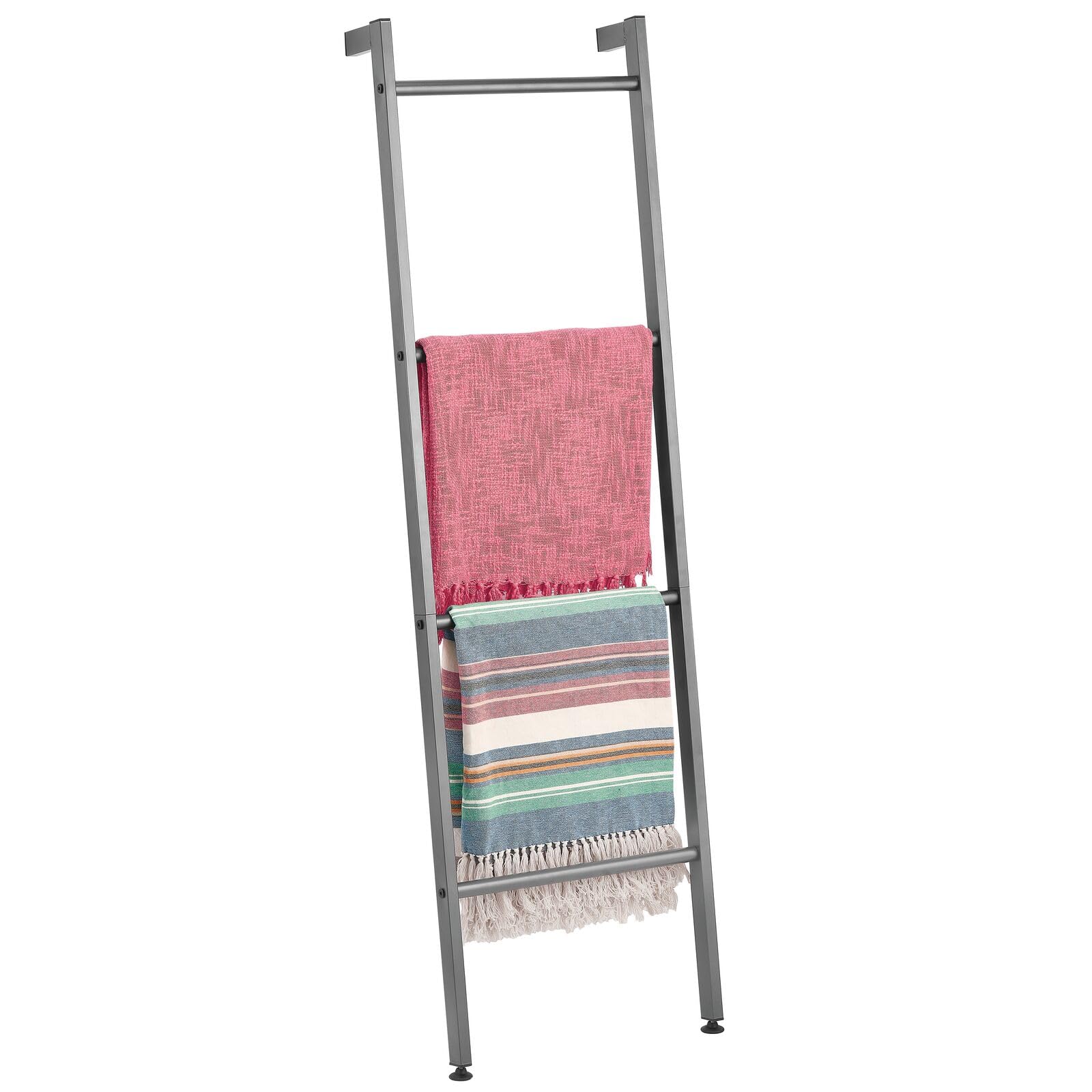 mDesign Metal Leaning Blanket and Towel Ladder - Blanket Ladder for Bedroom and Towel Ladder for Bathroom - Throw/Quilt Display Holder Rack - Nursery Wall Ladder - Blanket Ladder Decor - Graphite Gray