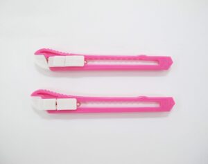 2pcs mojo-home ceramic box cutter - utility knife for opening packages with safety lock and snap off blades (pink)