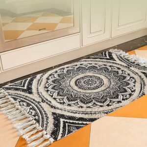 LEEVAN Small Boho Bathroom Rug 2' X 3' Tufted Machine Washable Throw Rugs Bohemian Mandala Area Rug with Tassels Hand Woven Farmhouse Kitchen Sink Rug for Laundry Room/Bedroom,Cream and Black