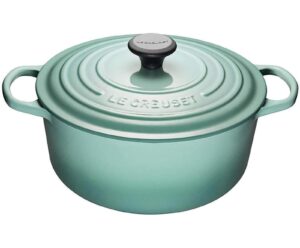 le creuset signature enameled cast-iron 4-1/2-quart round french (dutch) oven, sage