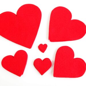 Playfully Ever After 1 to 6 inch Multi-Size Pack Stiff Felt Hearts 18pc (Red)