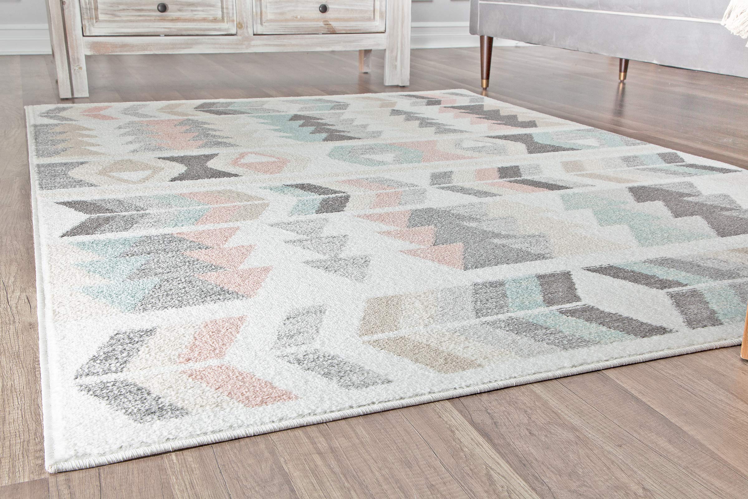 Rugs America Mika Collection MO50A Mint Lime Contemporary Geometric Area Rug 5'0"x7'6"