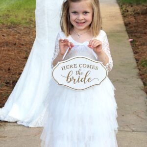 Lillian Rose Comes The Bride Flower Girl Ring Bearer Sign, 11"x7", White