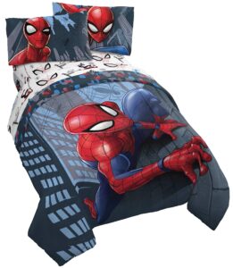 jay franco marvel spiderman crawl 4 piece twin bed set - includes reversible comforter & sheet set bedding - fade resistant microfiber - (official marvel product), multi - spiderman