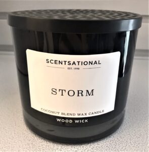 natural coconut wax blend scented candle storm (all caps) xl black jar with distressed lid, 26 oz.