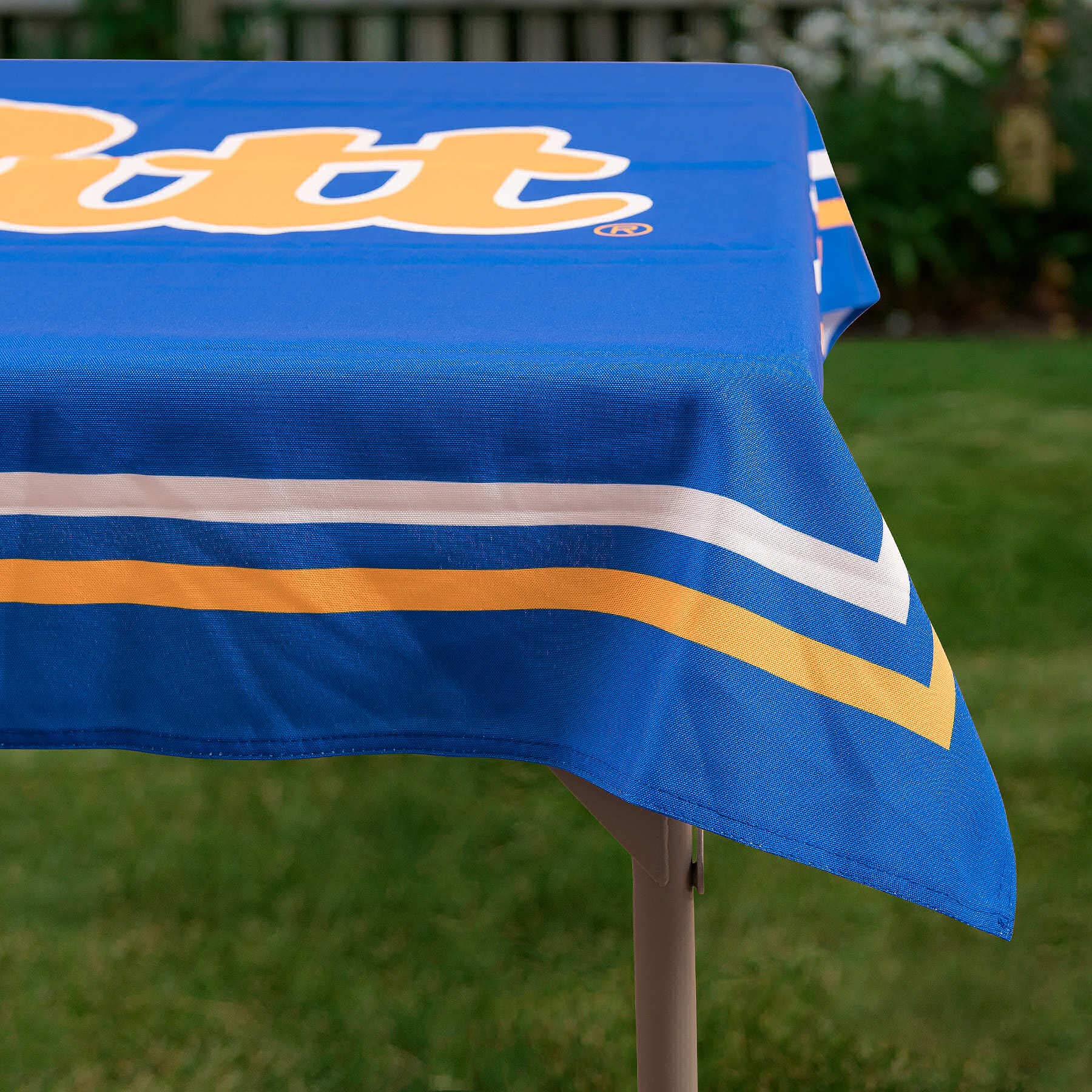 College Flags & Banners Co. Pittsburgh Panthers Logo Tablecloth or Table Overlay