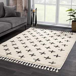 hauteloom alstead farmhouse swiss cross geometric shag area rug - fluffy high pile super soft rug with tassels for living room, bedroom, dining room - cream, beige, black - 3'11" x 5'7"