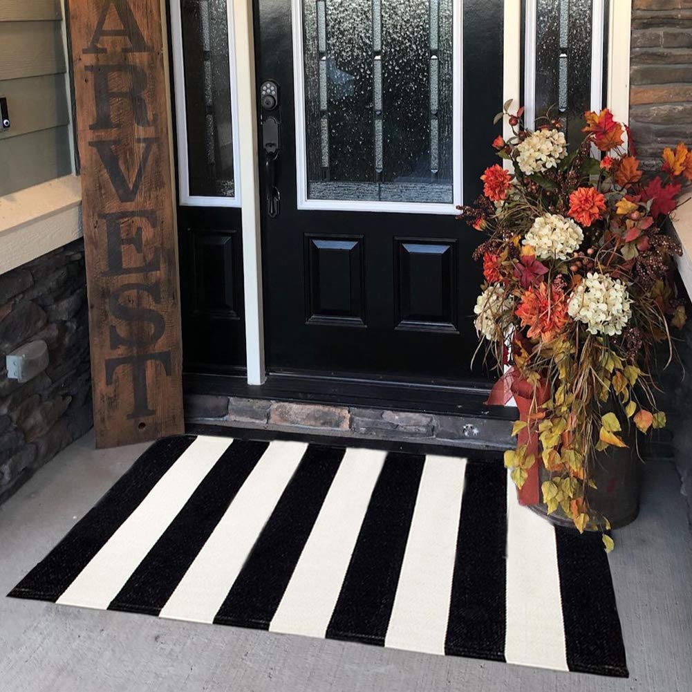 KaHouen Cotton Black and White Striped Rug (27.5 x 43 Inches), Washable Hand-Woven Stripe Outdoor Front Door Mat for Layered Door Mats/Porch/Kitchen/Bathroom/Laundry Room.