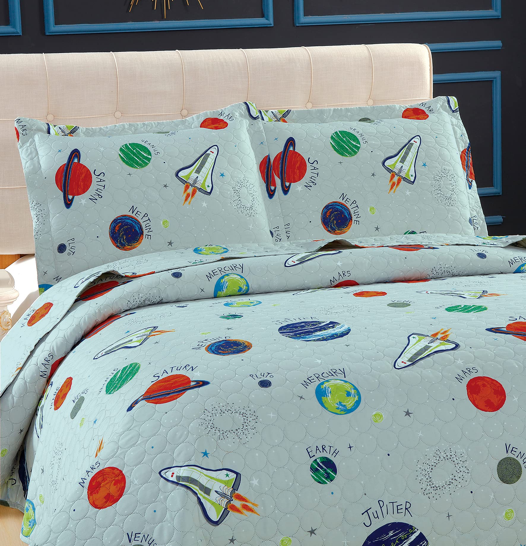 3 Pieces Kid's Galaxy Outer Space Adventure Bedspread Coverlet Set Twin Size with Pillowcases, Planets Rockets Printed Quilt Set for Boys Girls Children Lightweight Bedding Sets (Twin, Gray Universe)