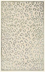 safavieh paradise collection accent rug - 2' x 3', cream & multi, animal print viscose design, ideal for high traffic areas in entryway, living room, bedroom (par84-2440)