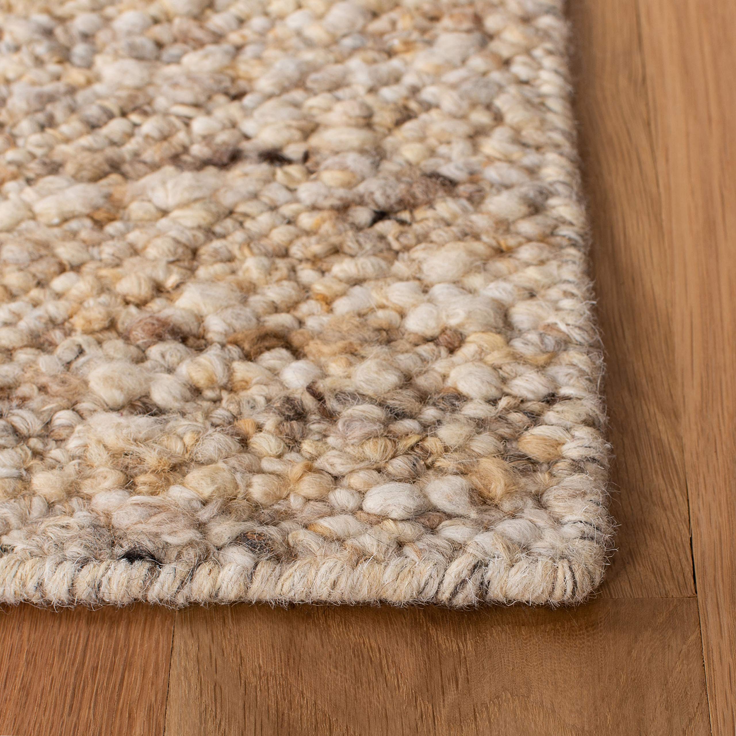 SAFAVIEH Natura Collection Accent Rug - 2' x 5', Beige, Handmade Wool, Ideal for High Traffic Areas in Entryway, Living Room, Bedroom (NAT263B)