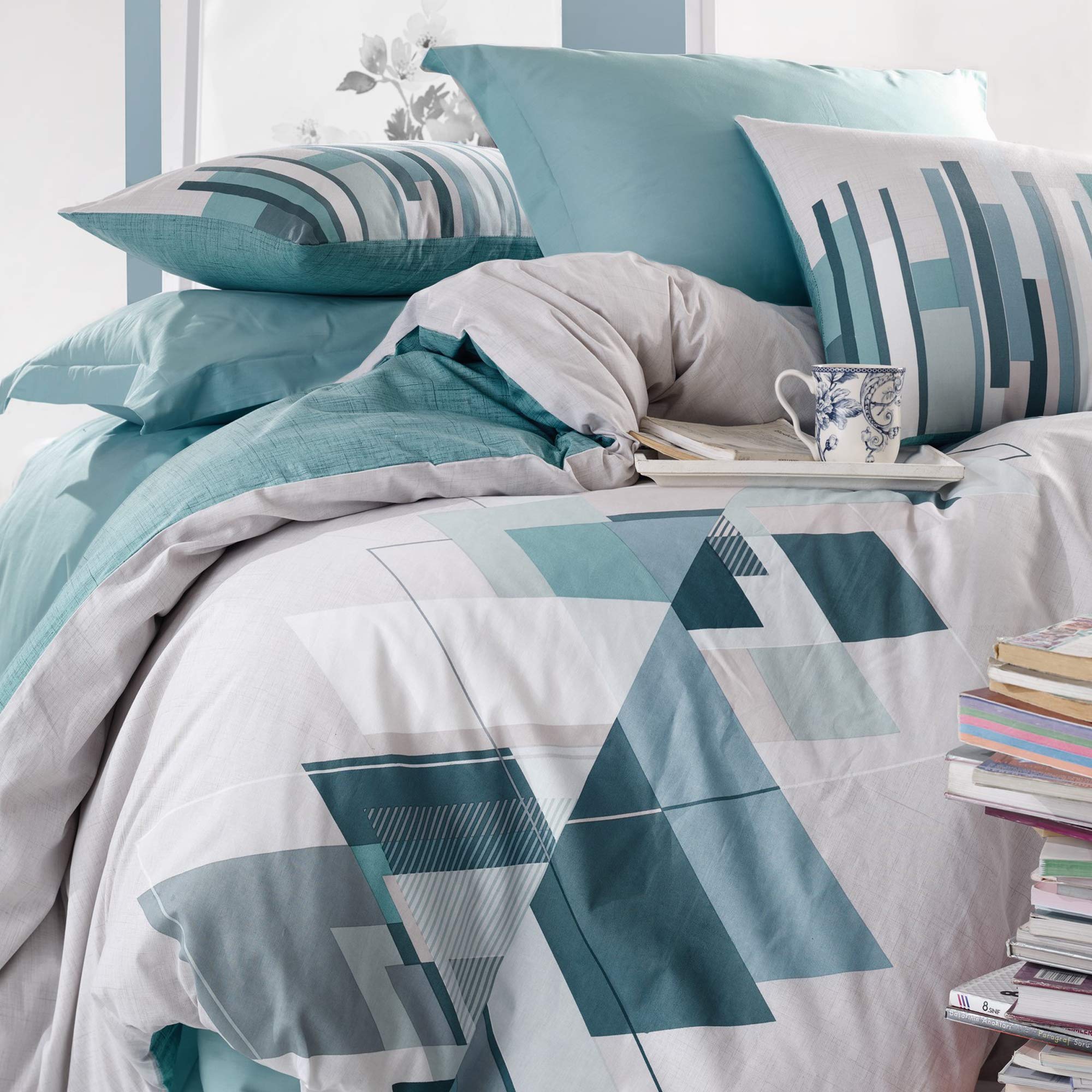 SUSSEXHOME Light Gray Cubes Duvet Cover Set | Teal, Full Size Duvet Cover, 1 Duvet Cover, 1 Fitted Sheet and 2 Pillowcases, Iron Safe, Hypoallergenic, Breathable Bedding Set, Machine Washable