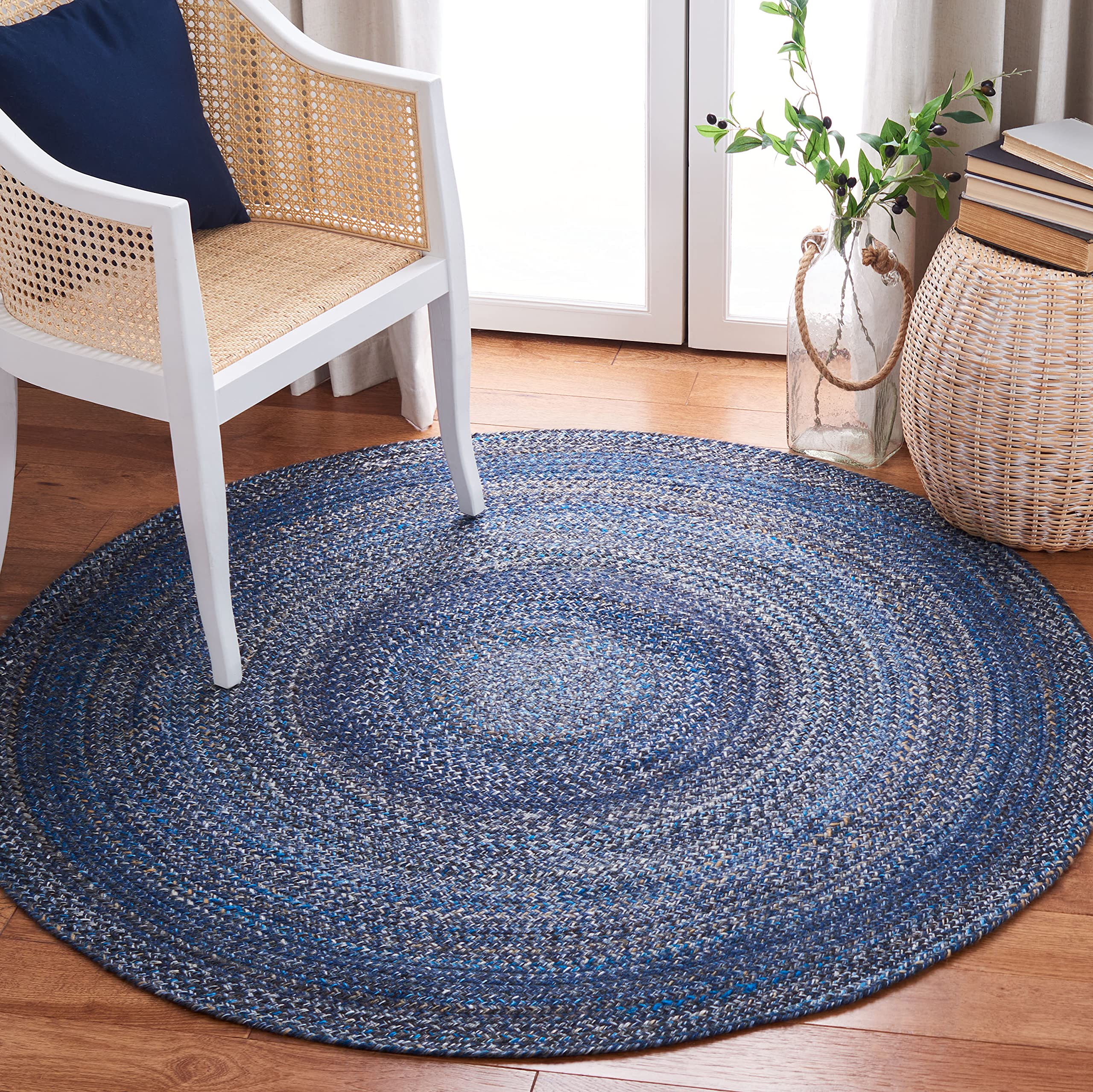 SAFAVIEH Braided Collection 4' Round Navy BRD851N Handmade Country Cottage Reversible Area Rug