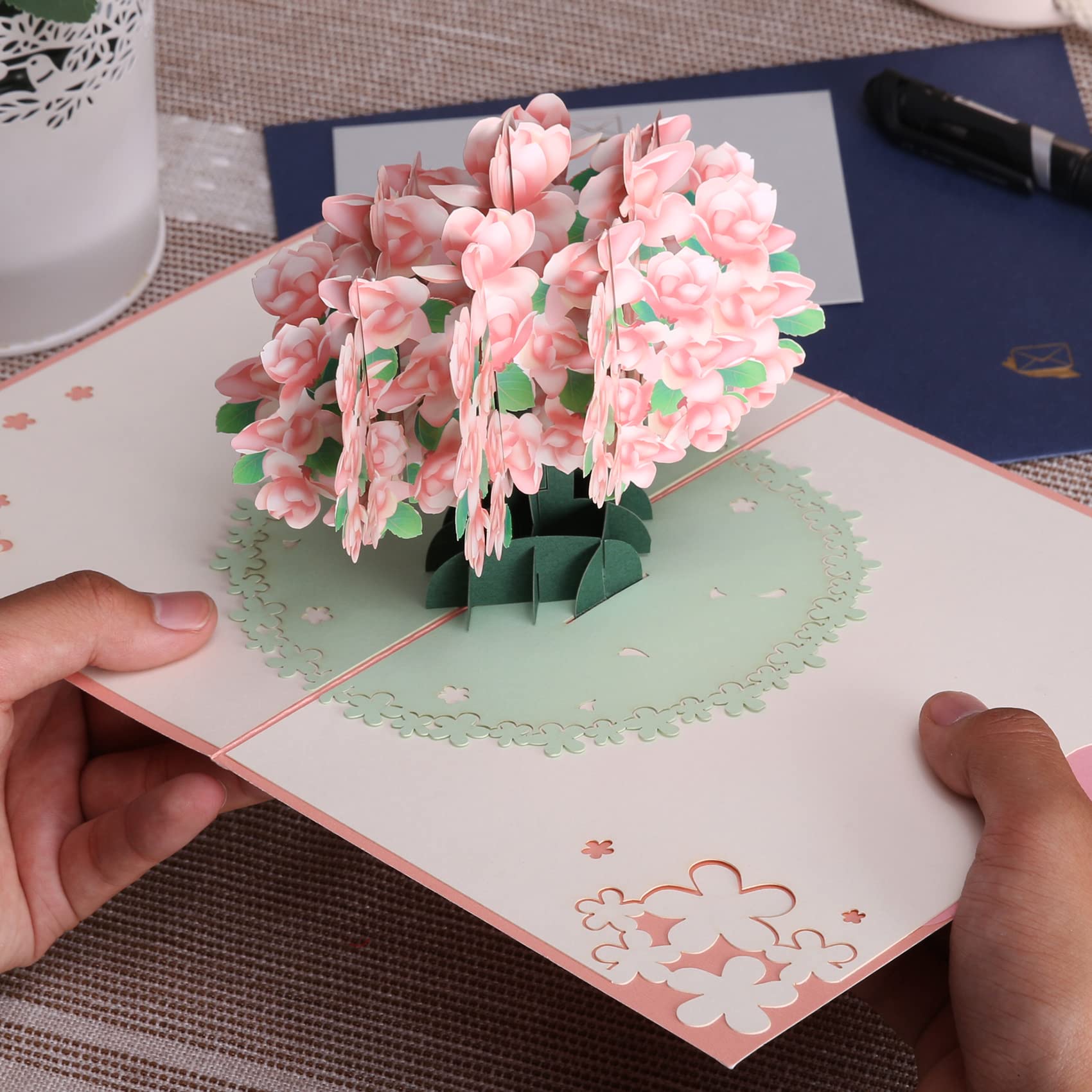 Magic Ants 3D Magnolia Pop Up Flower Card - Perfect for Mother's Day, Spring, Father's Day, Graduation, Birthdays, Weddings, Anniversaries, and More - Express Your Wishes for All Occasions