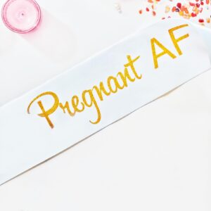 Magnusson's Garden Baby Shower Mom Sash, Pregnant AF Sash for Mommy to Be, Gender Reveal Pregnancy Announcement Decorations, Pink or Blue Boy or Girl Sex Reveal Supplies, Future Mummy Gift, White