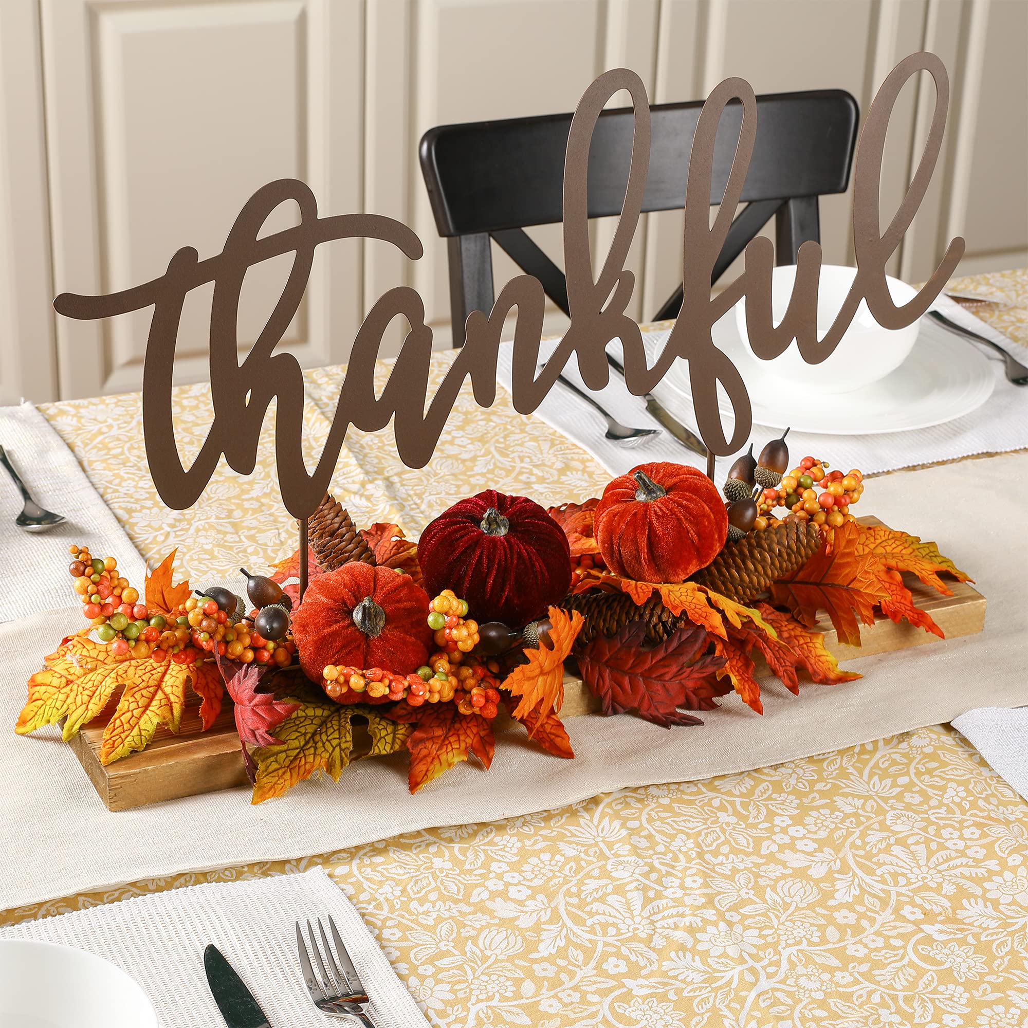 Glitzhome Autumn Harvest Table Centerpiece - Metal Thankful Sign with 24" L Artificial Floral Maple Leaves Pumpkins Pinecones and Berries Arrangement for Harvest Party Thanksgiving Fall Ornaments