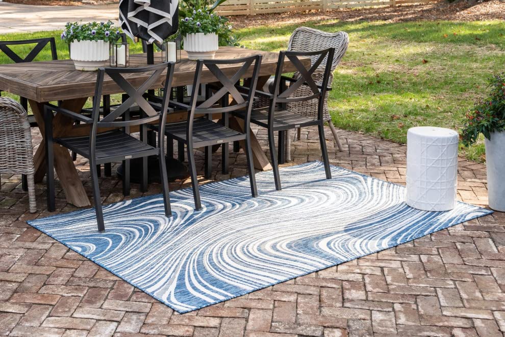 Unique Loom Outdoor Modern Collection Area Rug - Pool (6' 1" x 9' Rectangle, Blue/ Ivory)