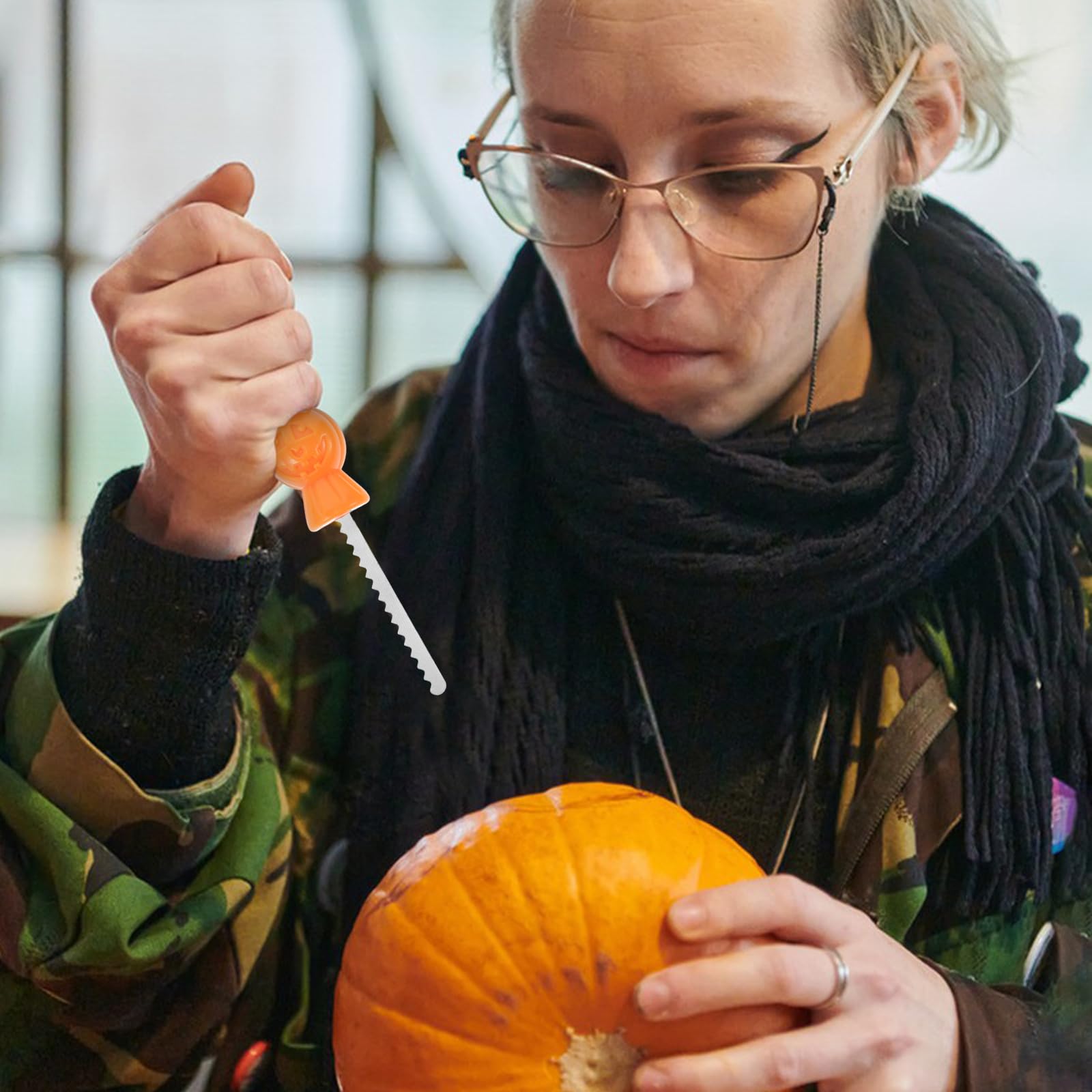 Halloween Pumpkin Carving Tools, 4 Piece Professional Stainless Steel Pumpkin Carving Kit for for Halloween Decoration Jack-O-Lanterns Halloween Present(Carving Knife + Shovel)