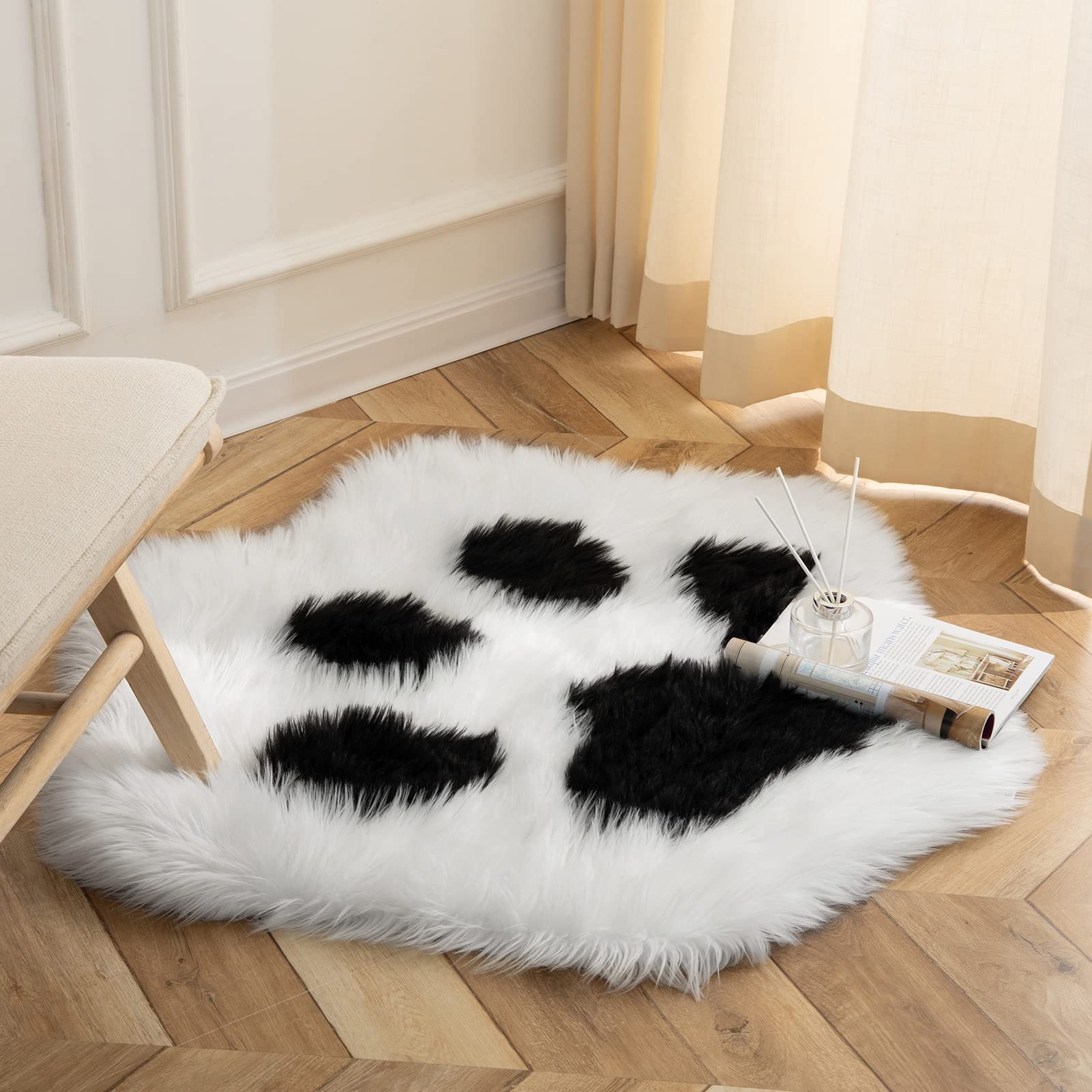 Ashler Ultra Soft Faux Sheepskin Fur Rug, Kids Room Rug, Shaggy Cat Paw Rugs, Non Slip Throw Rug, Fluffy Carpet Bedroom Rug, Area Rug, Coal Black 2.55 x 3 Feet