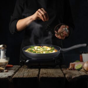 Milton 8 inch Nonstick frying pan nonstick with lid. Large pan for egg omelette, pancake. Flat bottom Stir fry skillet for electric induction cookware. Dishwasher & Oven safe (Aluminium)