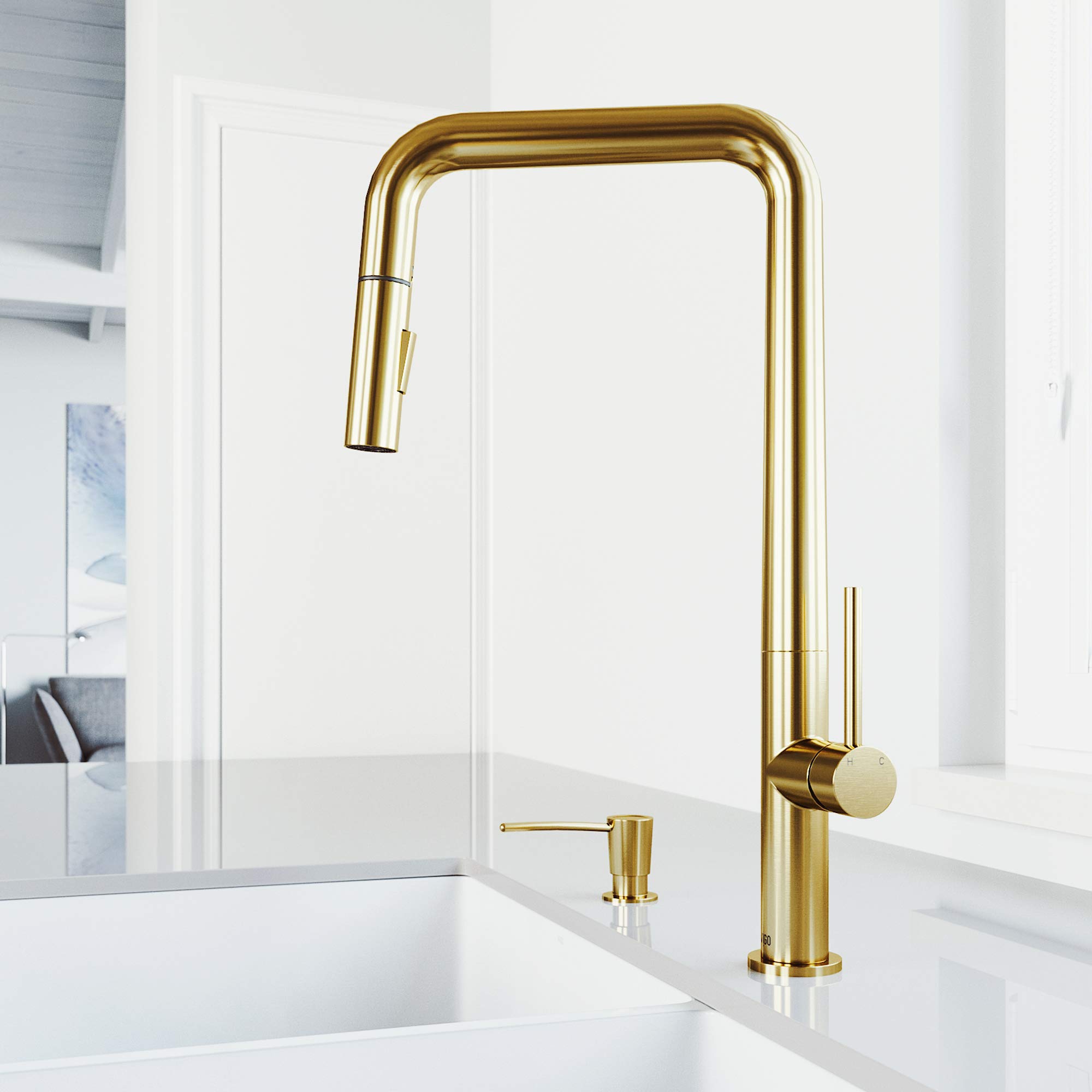 VIGO Parsons 18'' H Single Handle Pull-Down Sprayer Kitchen Faucet Set with Soap Dispenser in Matte Brushed Gold-VG02031MGK2