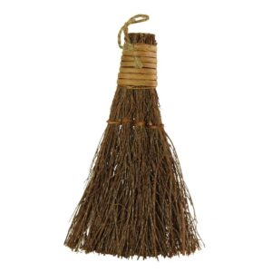 greenbrier cinnamon scented mini 6" broom (holiday, fall, autumn, halloween, christmas)