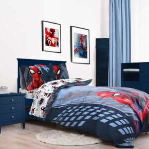 Jay Franco Marvel Spiderman Crawl 5 Piece Queen Bed Set - Includes Reversible Comforter & Sheet Set Bedding - Super Soft Fade Resistant Microfiber (Official Marvel Product)