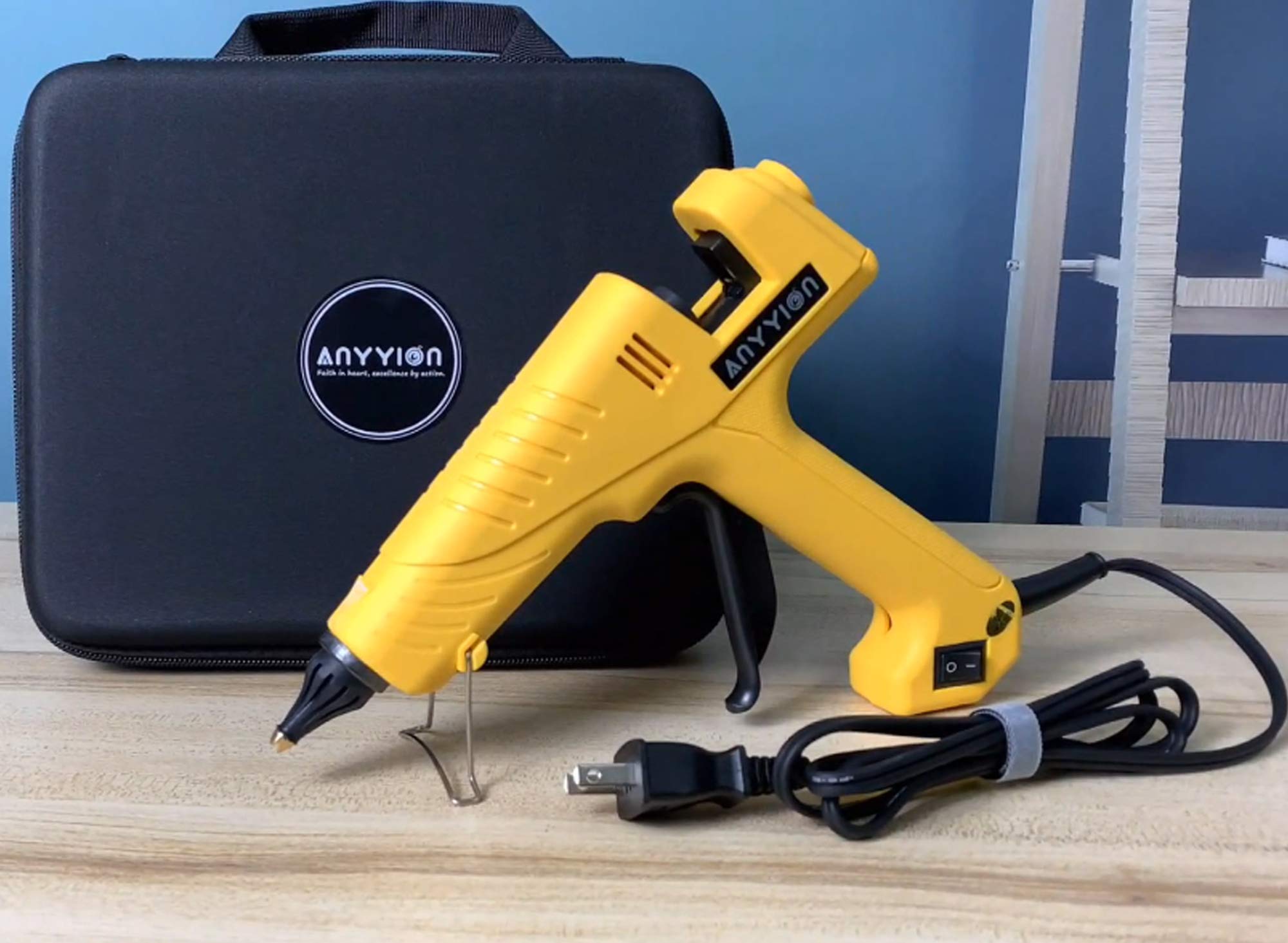 Anyyion 200W Industrialt Glue Gun – High-Output Hot Melt Glue Gun – Professional Grade Hot Glue Gun for Carpentry, Repairs & Remodeling