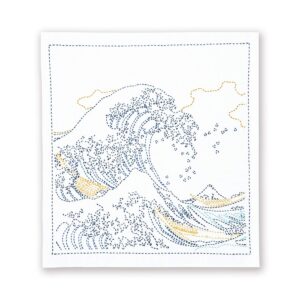 olympus sashiko kit including cloth pre-printed a pattern of ukiyoe the great wave kanagawa、sashiko needle、sashiko thread、instractions in english