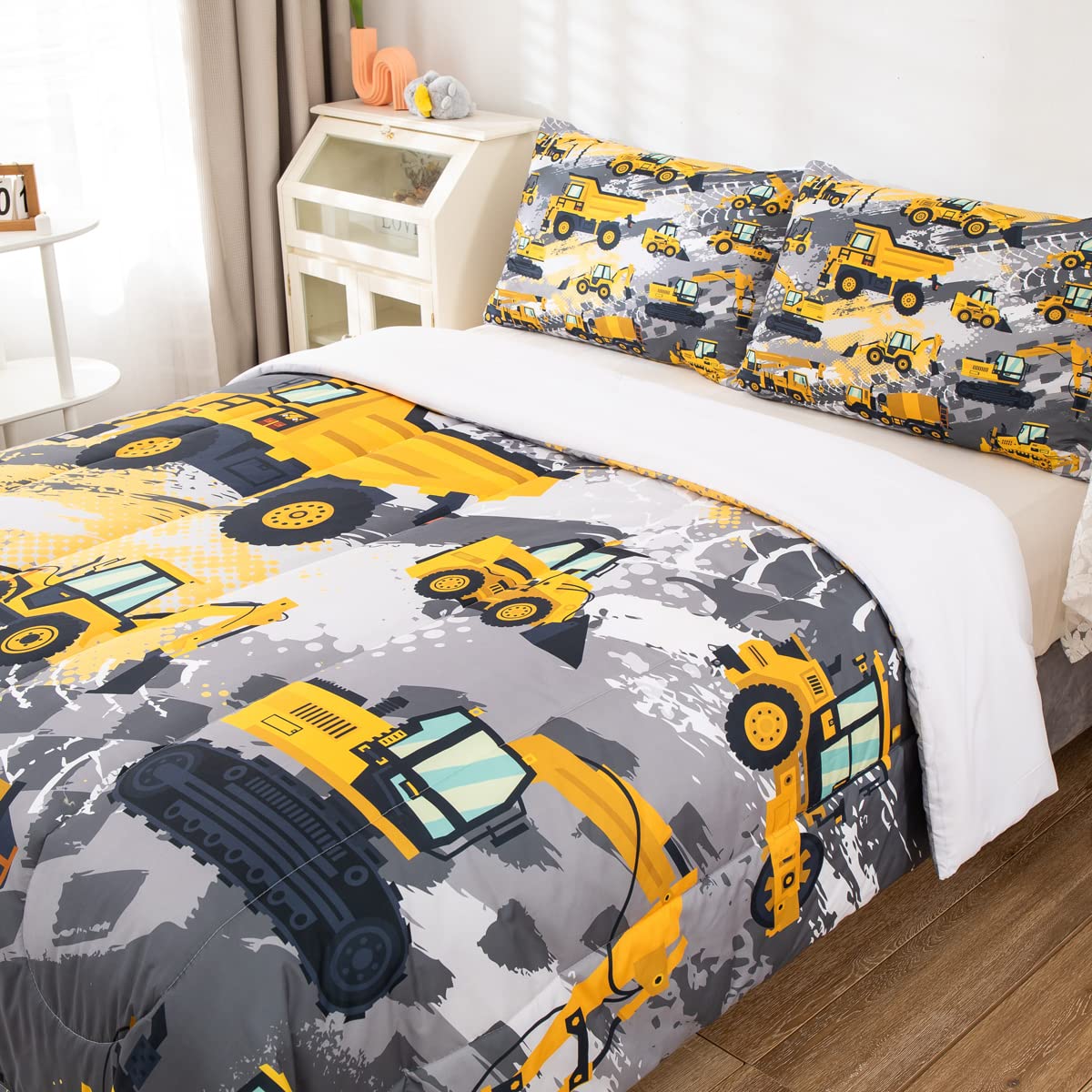 Feelyou Kids Construction Comforter Set Twin Bedding Sets for Boys Toddler Children Cartoon Cars Excavator Tractor Comforter Set Construction Machinery Truck Duvet Set Cars Bed Set with 1 Pillow Case