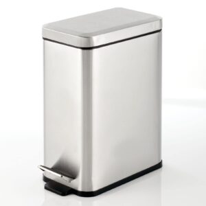 mdesign pedal bin — waste bin with pedal, lid and plastic bucket insert for bathroom, kitchen, and office — metal household rubbish bin with ergonomic design — brushed silver