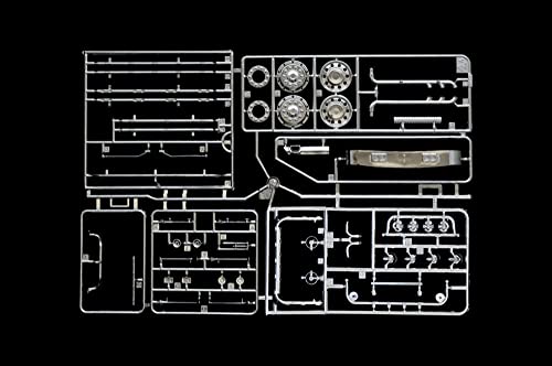 Italeri 3952S - 1:24 Scania R730 Streamline Show Truck, Model Making, Kit, Stand Model Making, Crafts, Hobby, Gluing, Plastic Kit, Detailed, Unisex Adults, Black