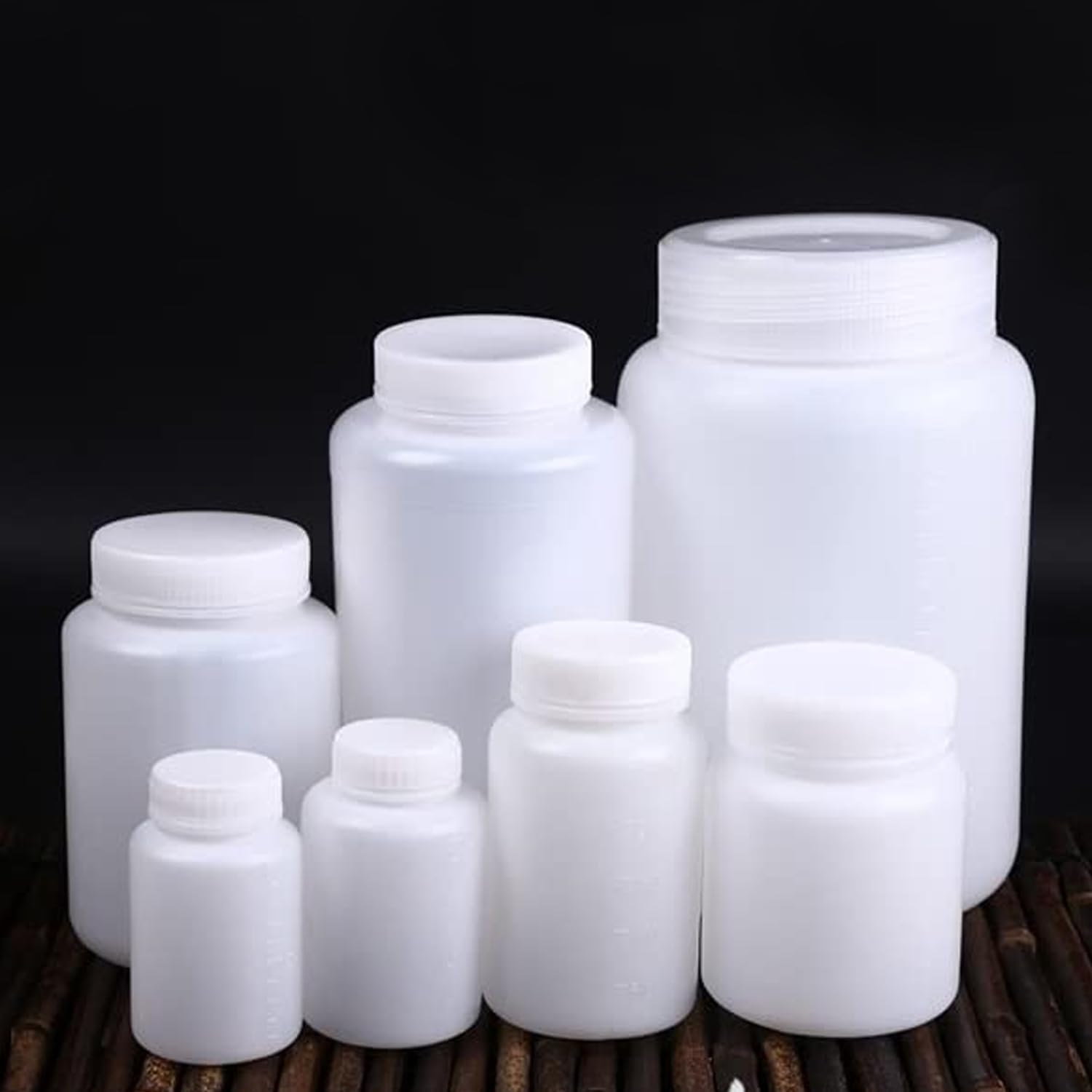 Bettomshin 5Pcs 500ml PE Plastic(Food Grade) Bottles, Wide Mouth Lab Reagent Bottle, Liquid/Solid Sample Seal Sample Storage Container with Graduated Scale