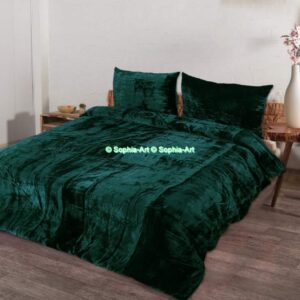 Sophia-Art 3 Pcs Ultra Luxury Rayon Velvet Bedding Boho Solid Duvet Cover UO Comforter Cover (Dark Green, King 90"x104")