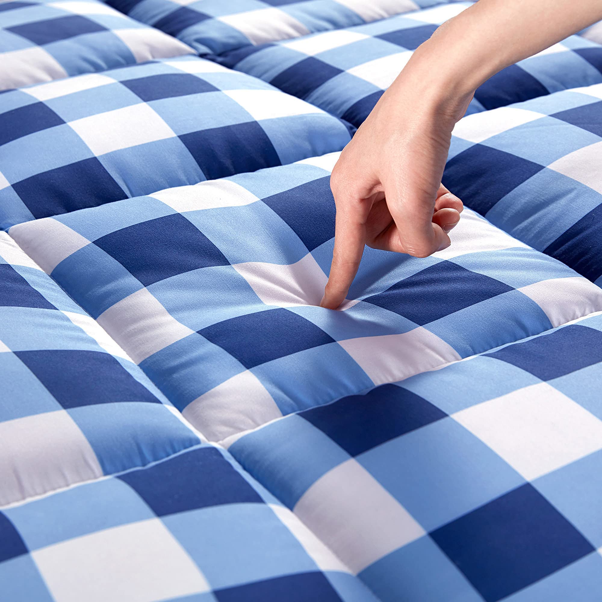 SLEEP ZONE Plaid King Size Mattress Pad Quilted Breathable Mattress Cover Overfilled Fluffy Pillow Top Down Alternative Bed Topper 8-21 inch Deep Pocket, King Blue Grid