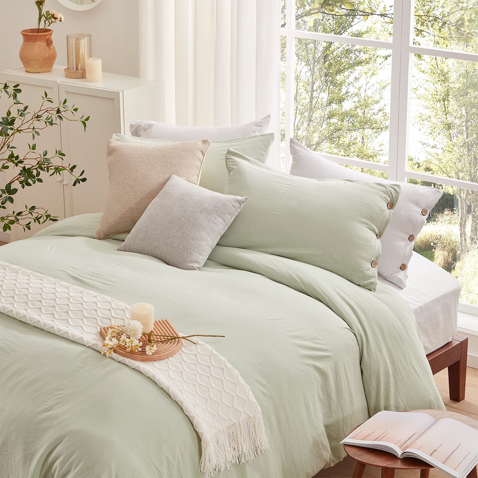 NexHome Sage Green Duvet Cover Sets Queen Size 3 Piece Double Brushed Microfiber Queen Duvet Cover with Button Closure & Corner Tie 1 Breathable and Soft Duvet Cover 90x90 inches + 2 Pillow Shams